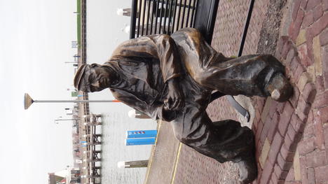 Small Group Zaanse Schans Windmills, Volendam and Old Villages Tour ...