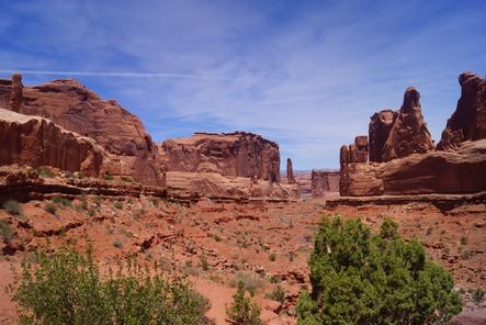 Experience Utah's National Parks: Zion, Arches, Canyonlands, Bryce ...
