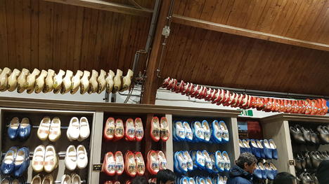 Zaanse Schans Windmills, Marken and Volendam Half-Day Trip from ...