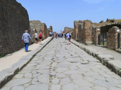 Mt Vesuvius and Pompeii Day Trip from Naples 2017