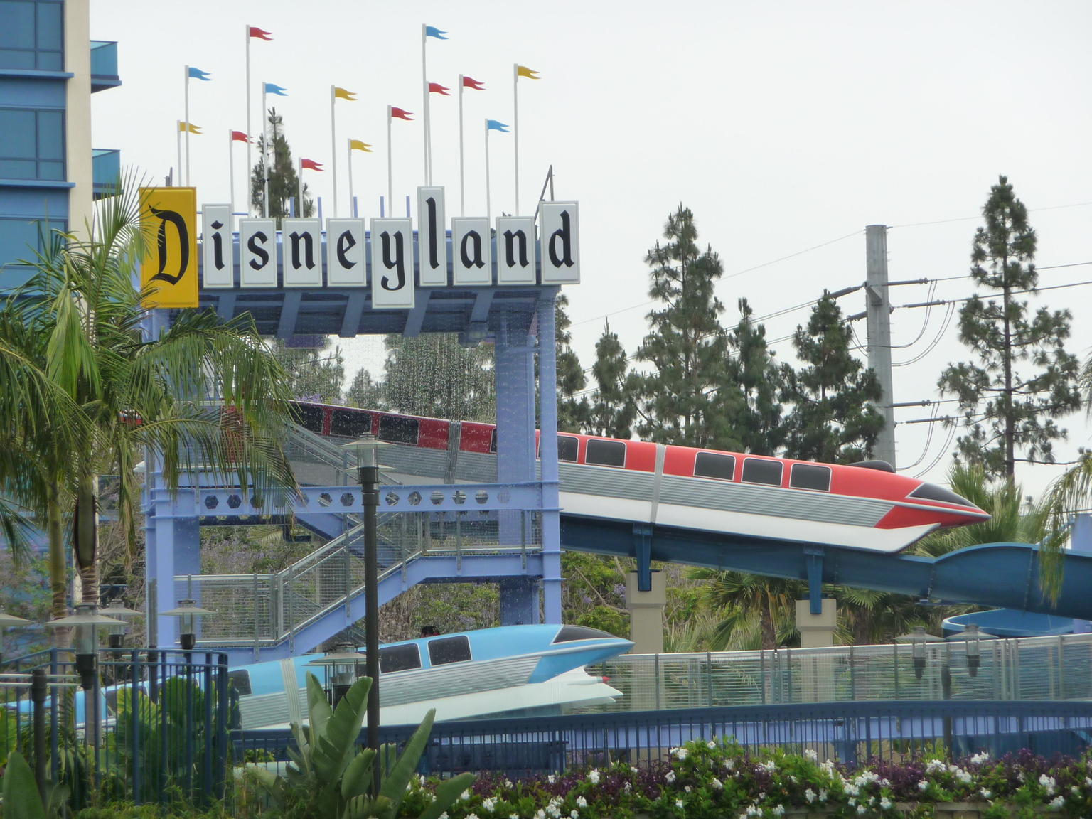 Диснейленд в Анахайме, Лос-Анджелес, Калифорния - описание, фото, карта ...